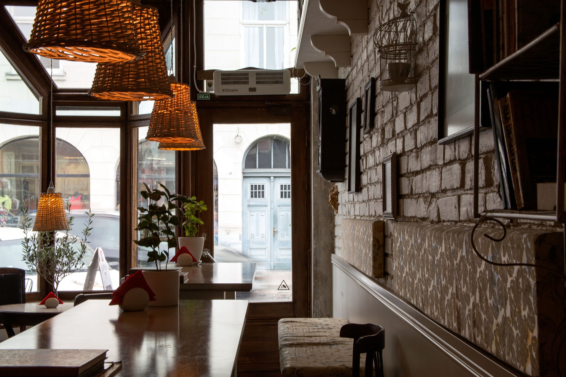 Decoración con encanto para cafeterías | momobel.com